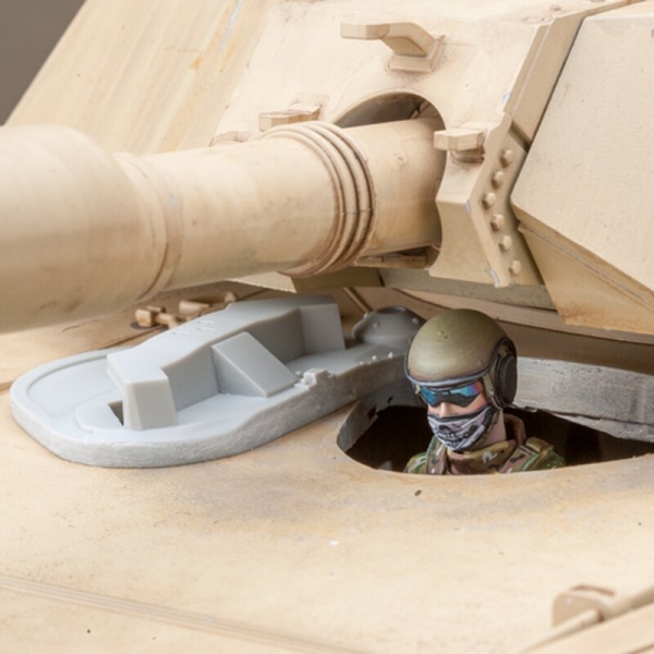 US Female Tank Driver Model Kit Scale 1/16 (SOL Model)